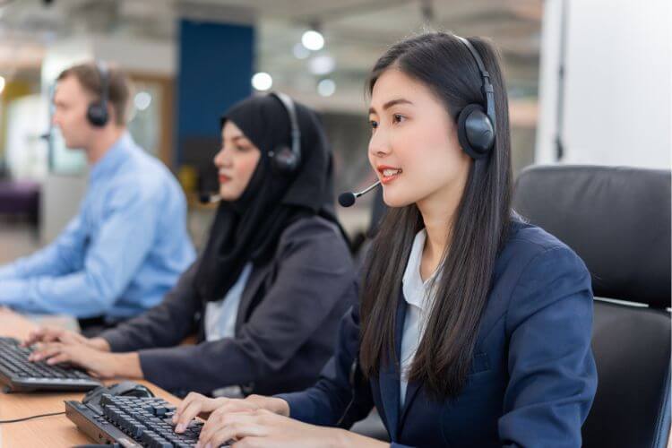 The Ultimate Guide to Voice & Non-Voice BPO Services
